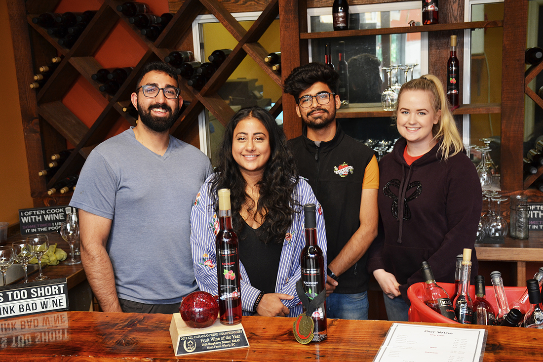 Maan Farms keeps the focus on family - Country Life in BC