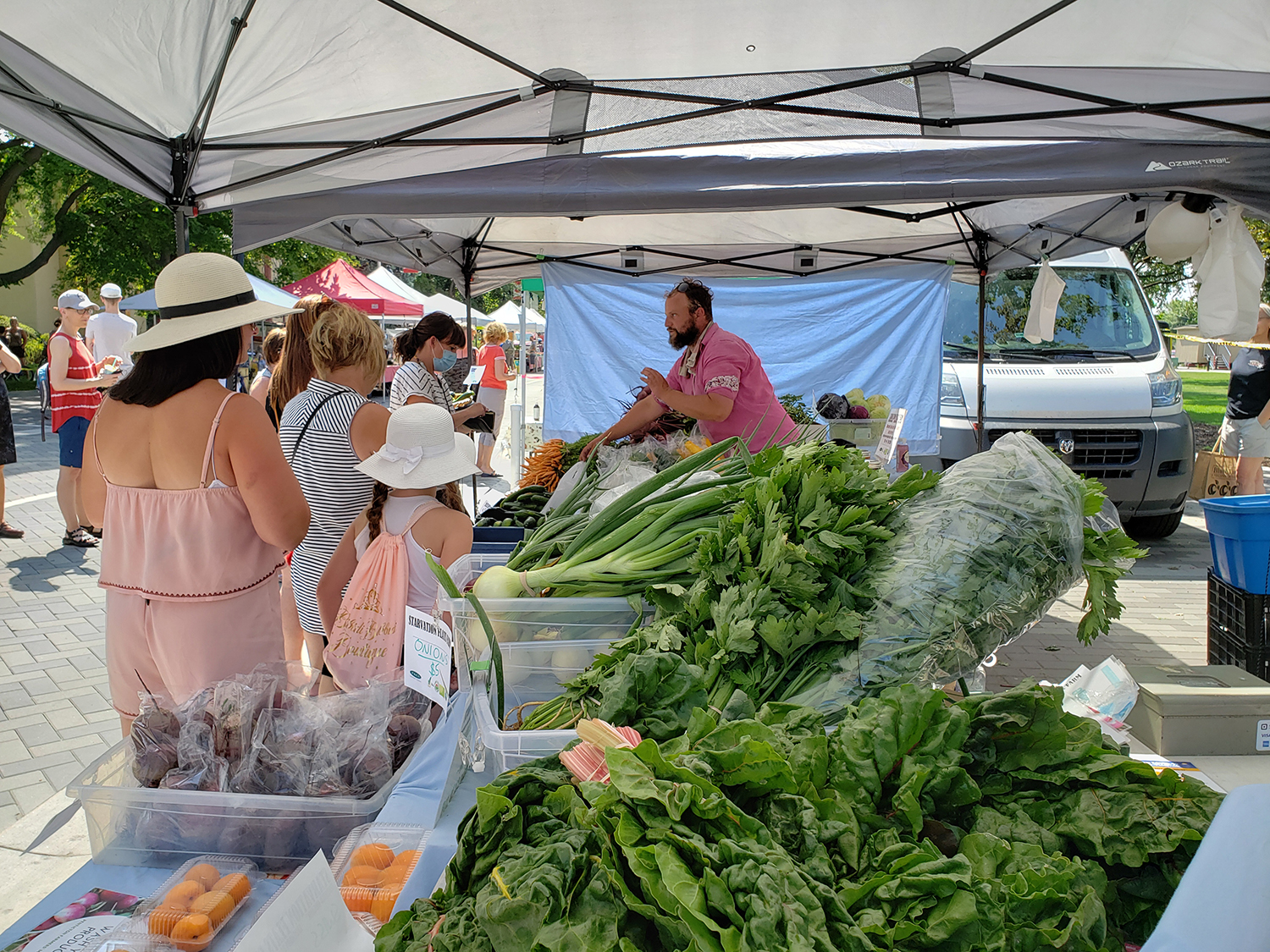Strong growth for organics - Country Life in BC